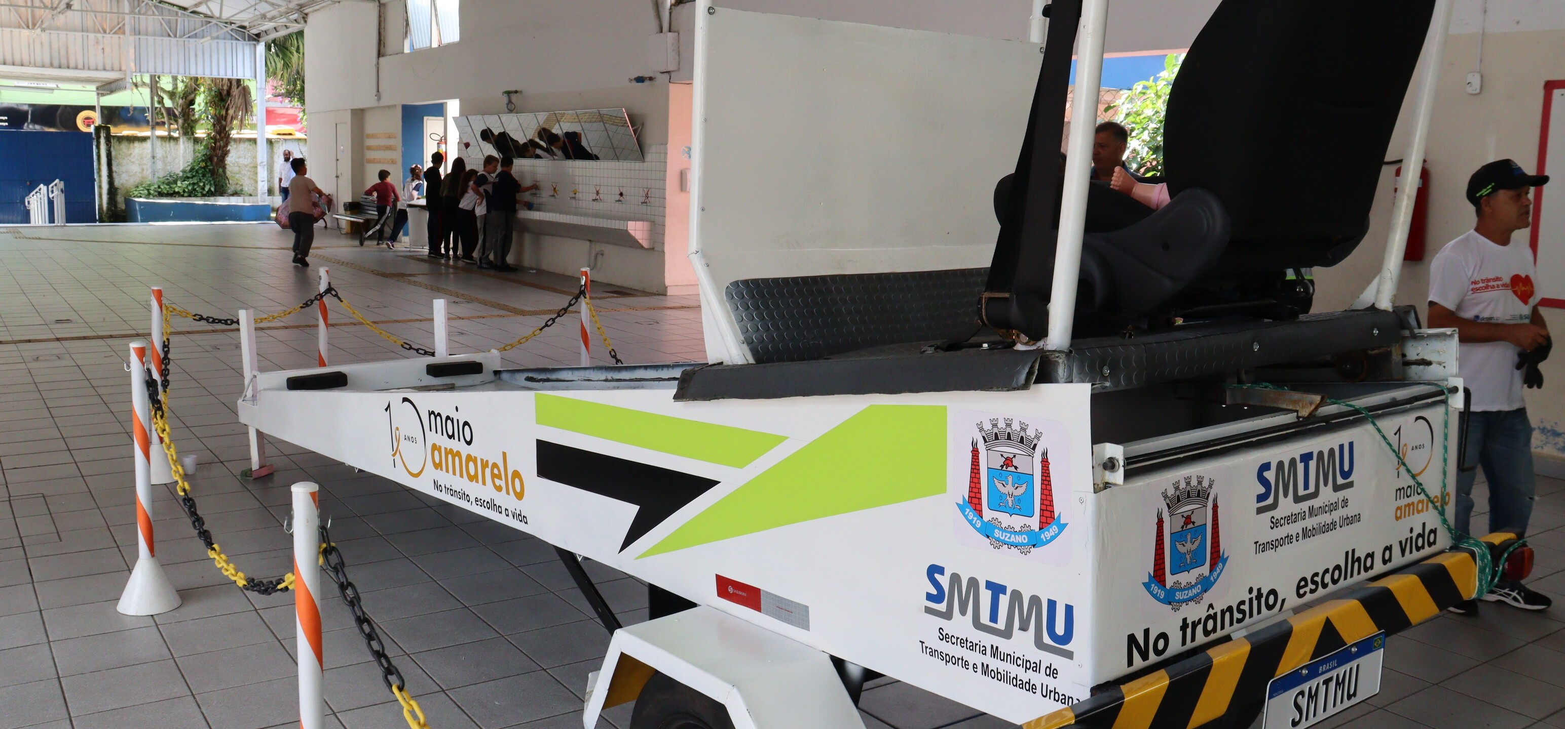 Simulador de impacto no trânsito é apresentado em escola municipal ...