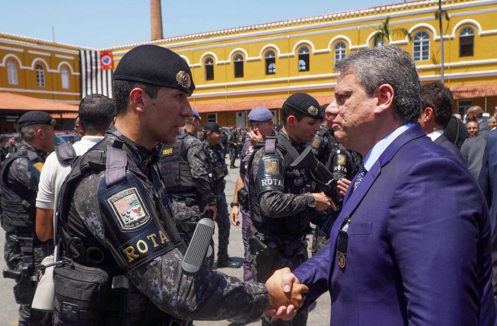 Rota apresenta novo armamento adquirido durante celebração de 53 anos ...